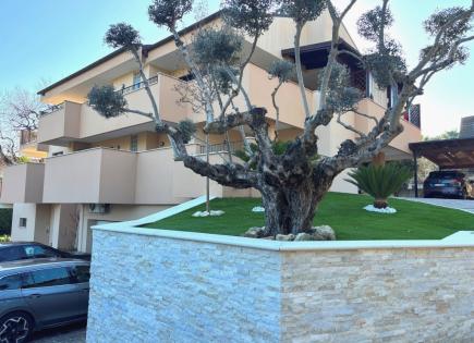 Propriété à vendre à Vieste, Italie – Prianproperty.com
